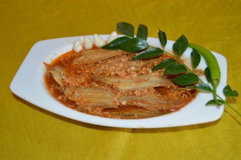 Manthal Fish Curry Kerala Style Sole Fish Curry (Nangu Fish Curry ...